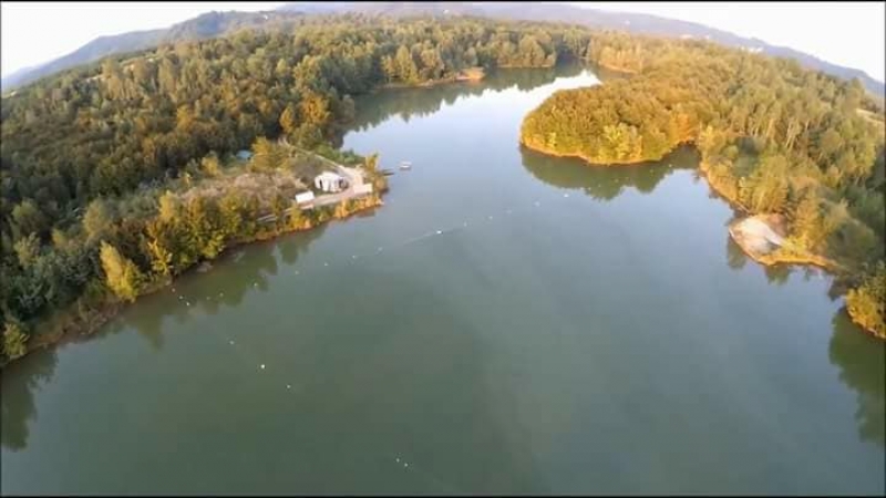 Jezero Smoluca - tó , horgásztó , horgászvíz részletes adatai